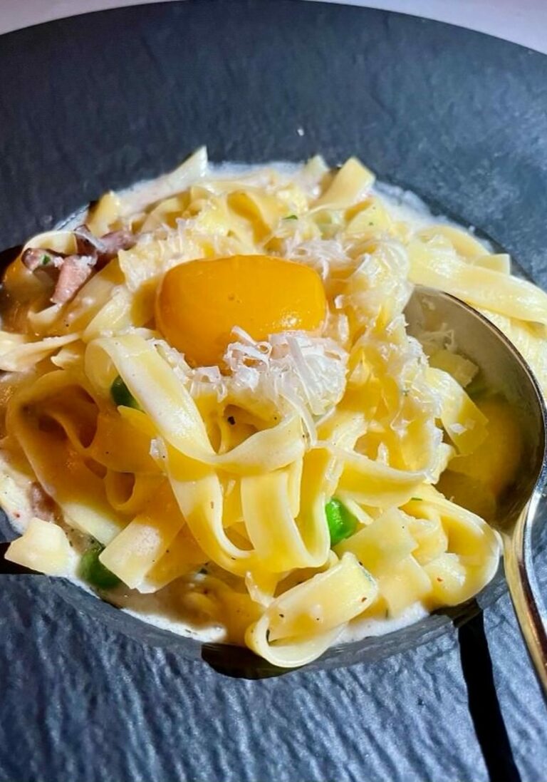 CROSSROADS KITCHEN | Mediterranean | 8284 Melrose Ave, Los Angeles, CA ...